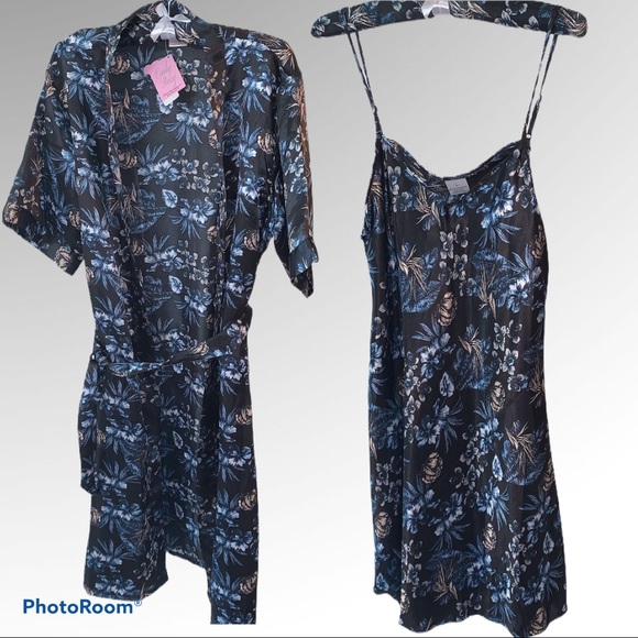 emily stacy | Intimates & Sleepwear | Emily Stacy New 2pc Kimono ...